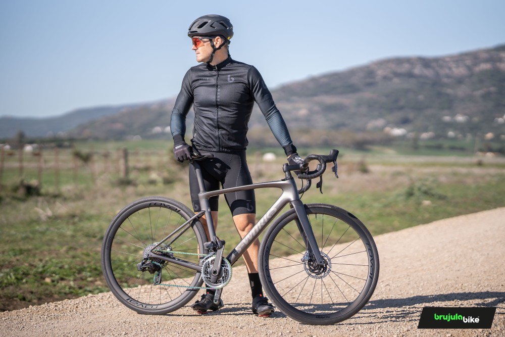 Probamos la S-Works Roubaix SL8: más cómoda y rápida que nunca