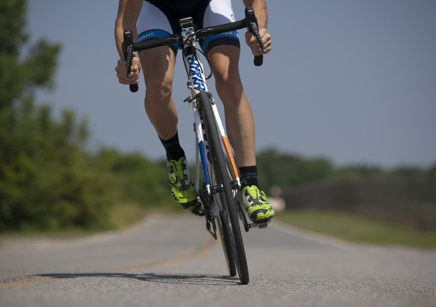 Shimmy Effect: why some bikes become uncontrollable when going downhill