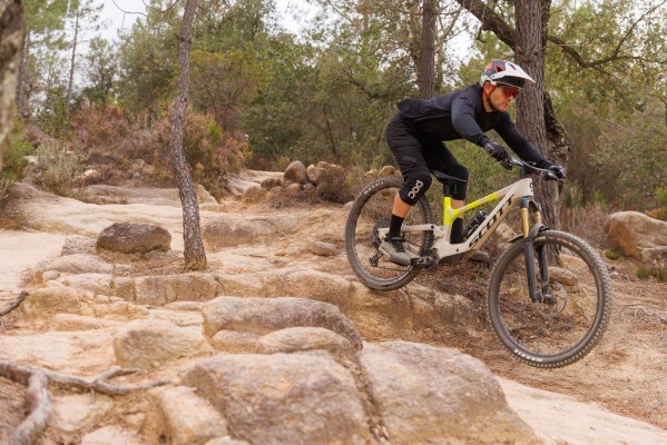 We test the SCOTT Ransom 2024: much more than a hidden shock