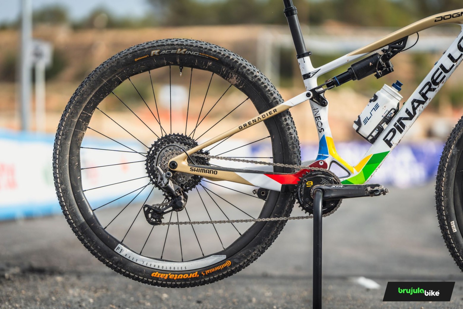 Al detalle la Pinarello Dogma XC con la que Tom Pidcock arranca la ...