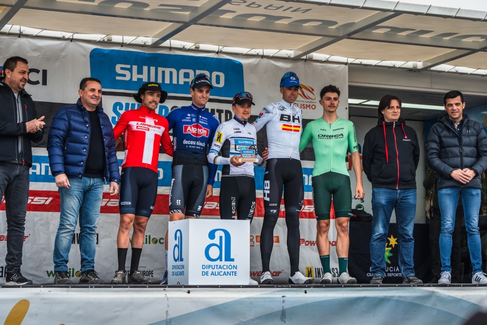 Tom Pidcock empieza a lo grande con la victoria en la Shimano Supercup ...