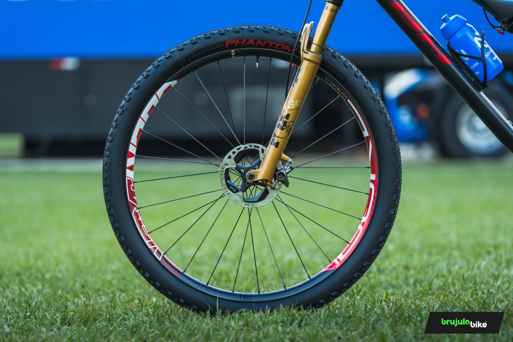 Valero estrena una edición muy especial de la BH Lynx Race