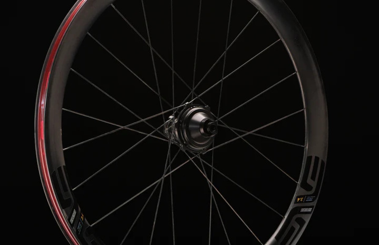 Classified arrives at ENVE and the system continues to gain ground