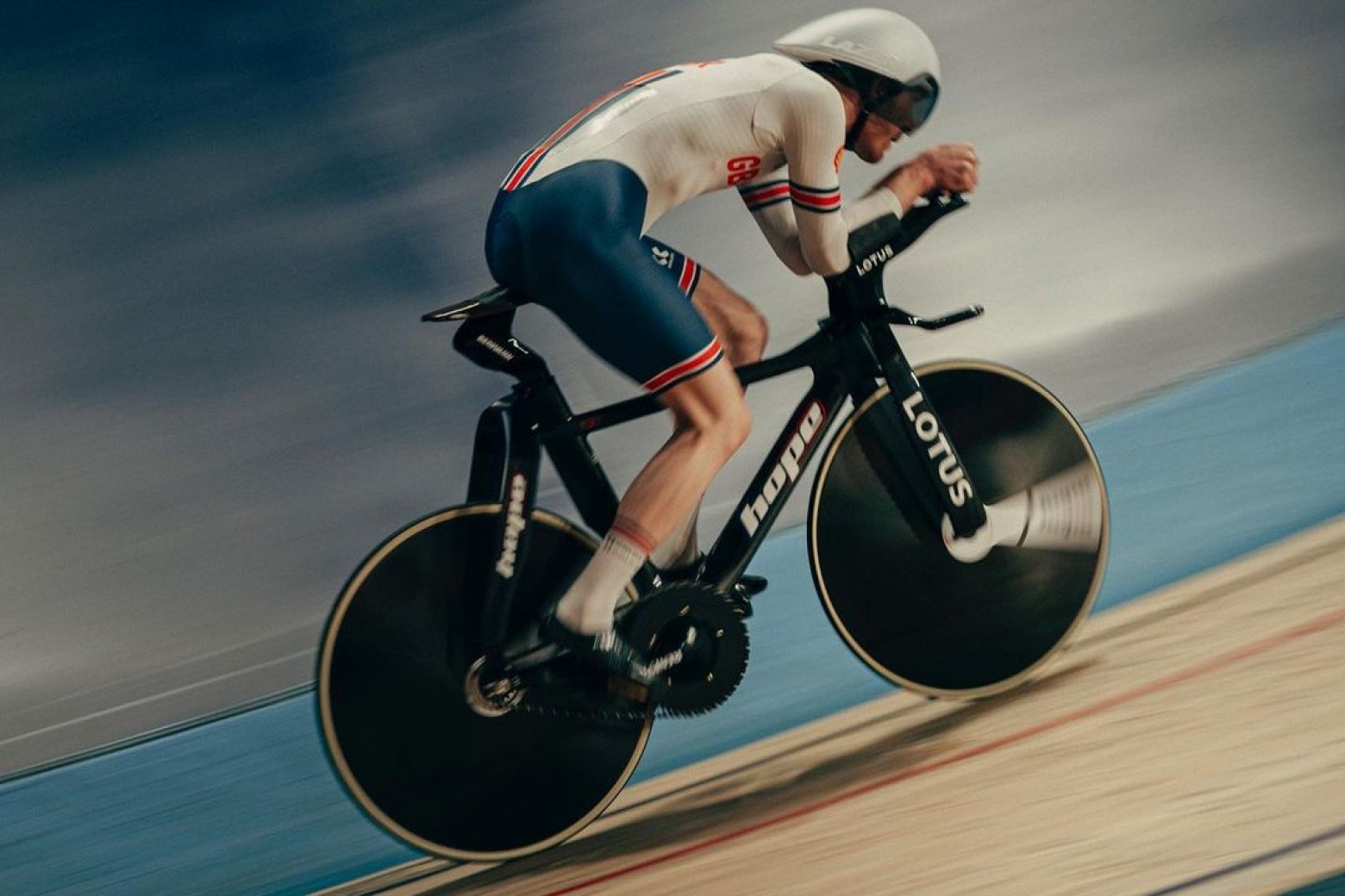 Presentada la Hope Lotus para los JJ.OO. de París, una de las bicis más ...