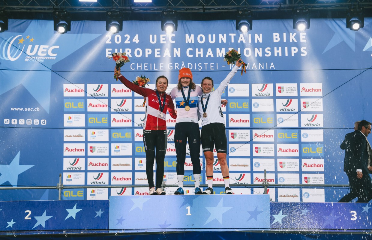 Puck Pieterse wins the European XCO Championship 2024 under the rain