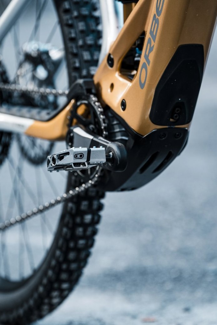 Al detalle la Orbea Wild Gold Edition que está dominando la Copa del ...