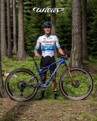 Justo a tiempo, así es está Wilier Urta MAX SRL edición especial para ...