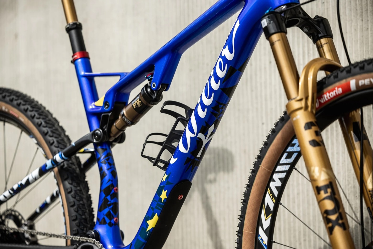 Justo a tiempo, así es está Wilier Urta MAX SRL edición especial para ...