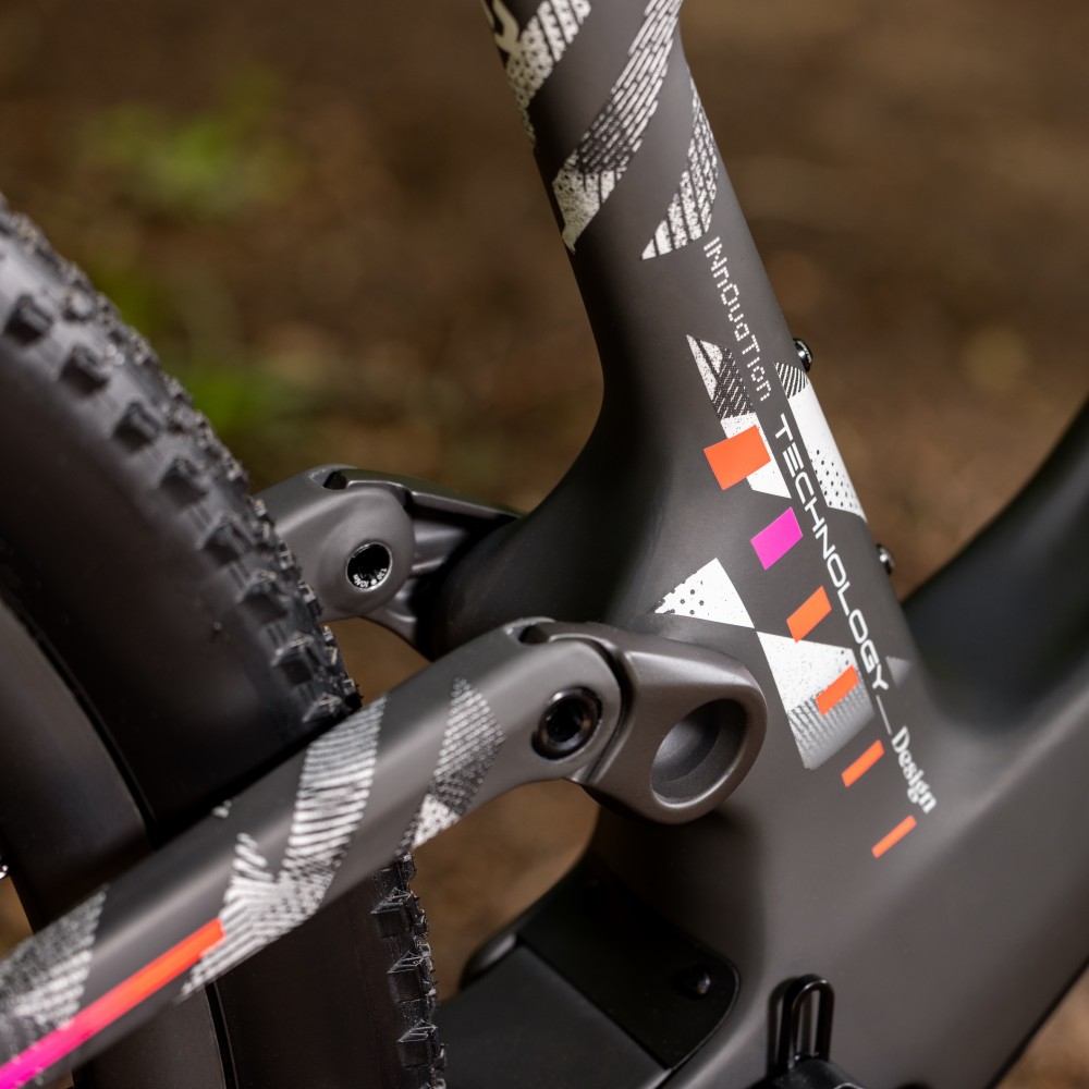 New SCOTT SPARK RC x FLIGHT ATTENDANT: they debut with a new frame ...