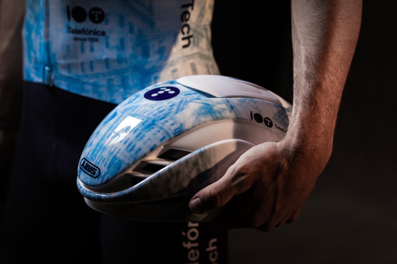 Movistar has special kit for La Vuelta and you can already get one