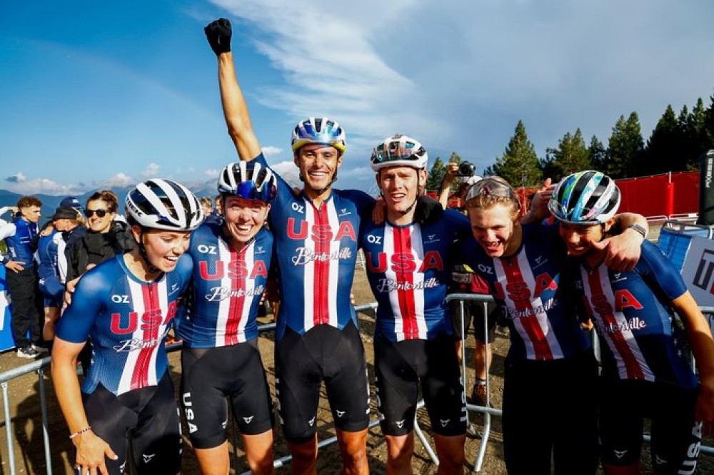 The USA wins the Team Relay World Championship for the first time