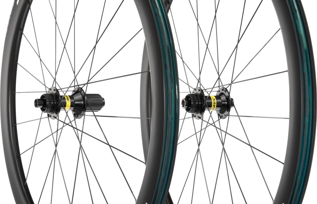 Mavic Cosmic S Carbon 42: les premières roues en carbone de moins de 1 ...