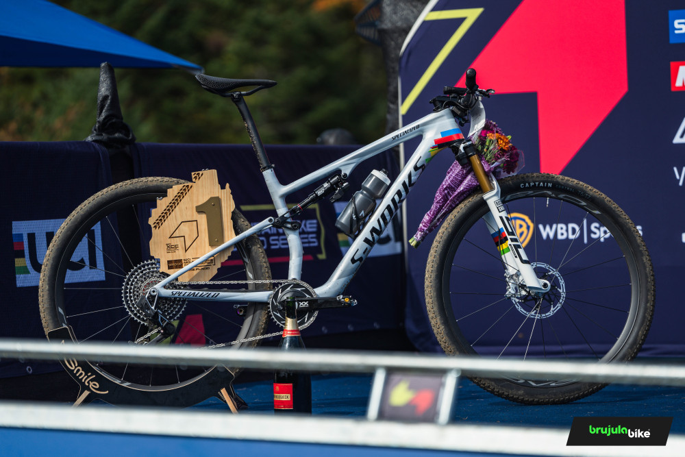 Las Specialized Epic 8 lo gana todo en Lake Placid