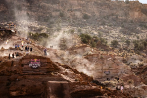 Robin Goomes es la primera ganadora de la historia del Red Bull Rampage