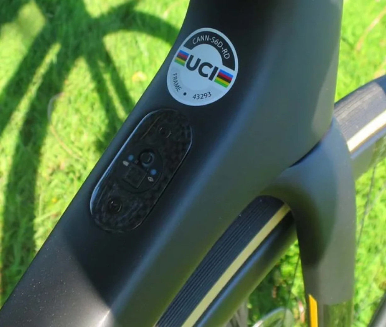 A professional team is being investigated for using counterfeit bikes