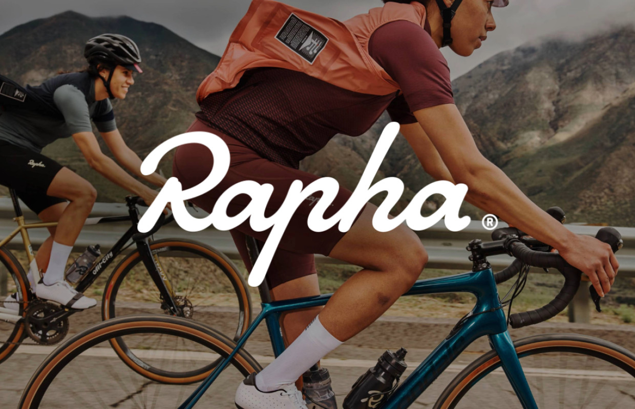 Rapha se aproxima à beira do precipício. Poderia desaparecer a marca que mudou a forma de vestir ...