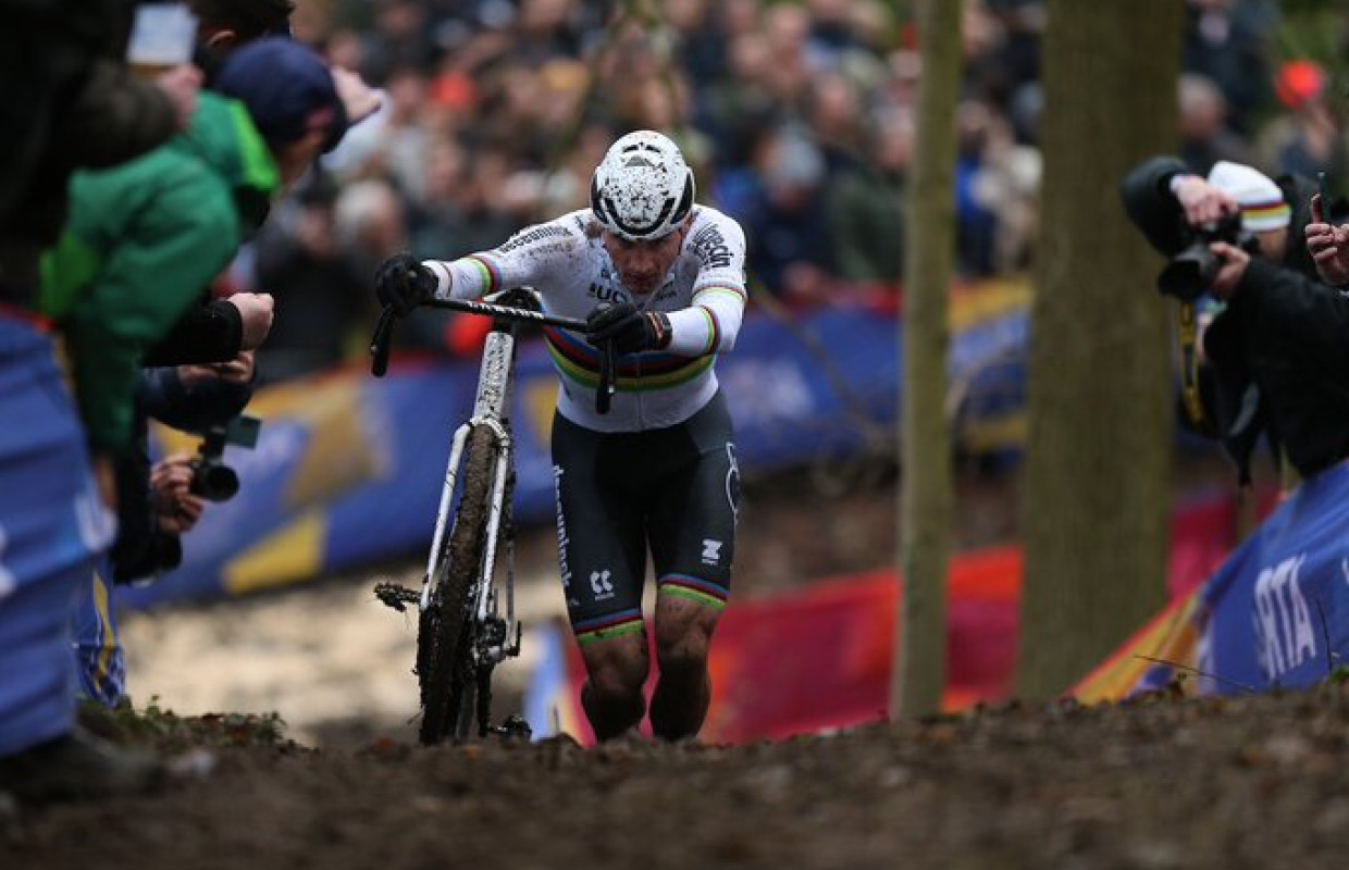 Van der Poel cherchera sa cinquième victoire lors du retour de la Coupe ...
