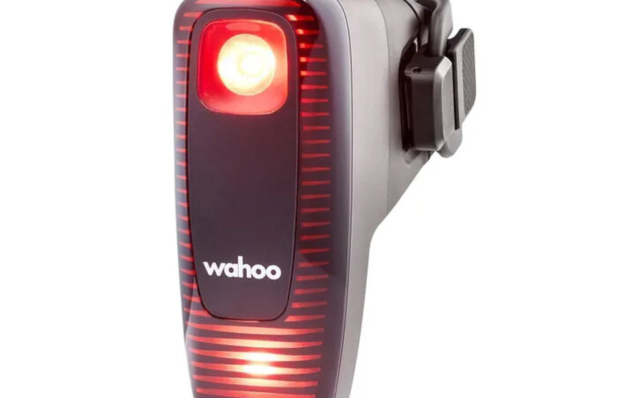 Wahoo launches its first radar with rear light