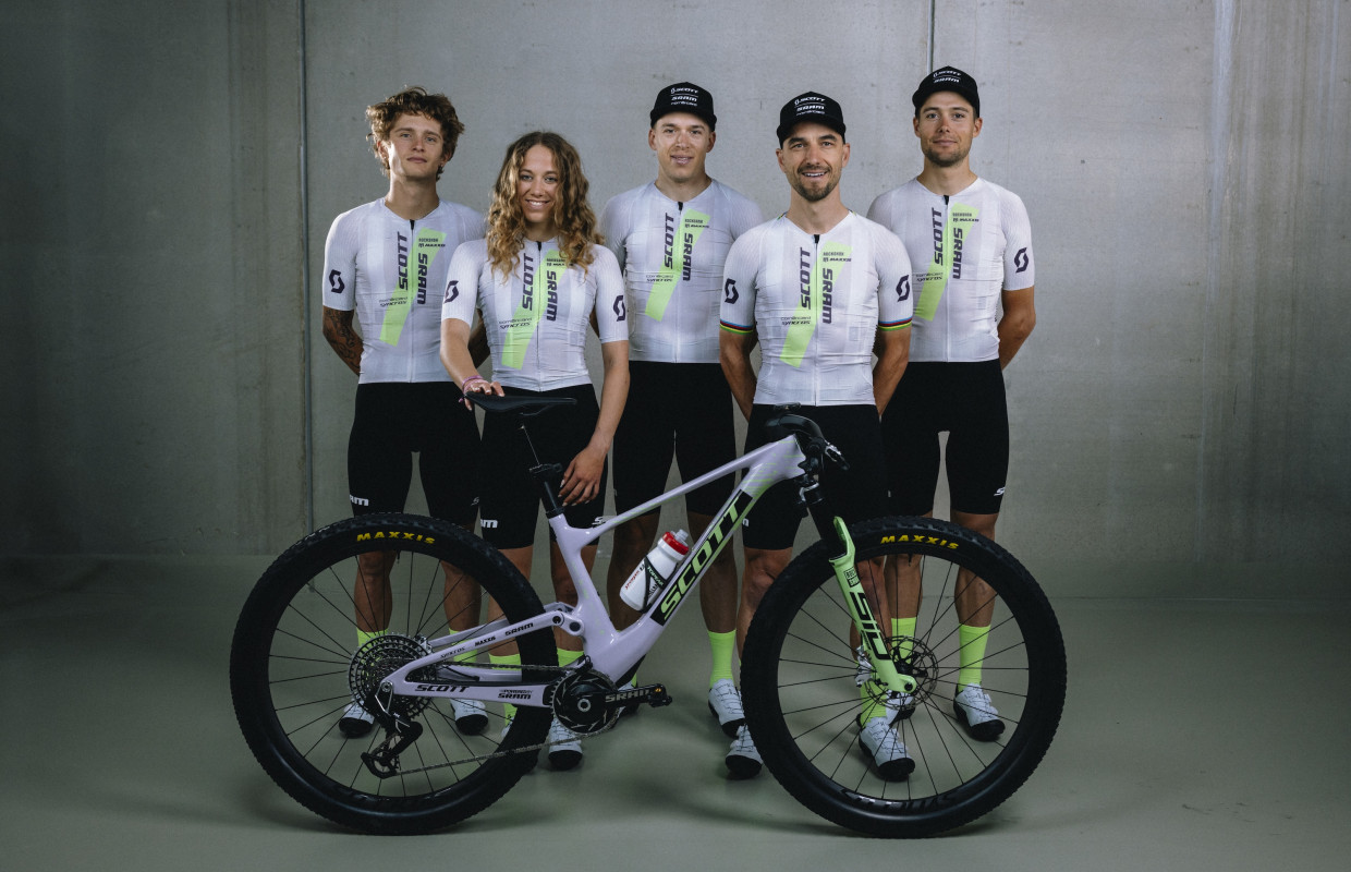 El SCOTT SRAM estrena estética: "Cuando te ves rápido, vas más rápido”