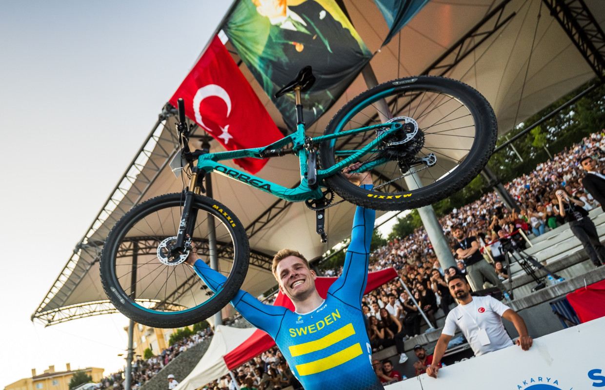 The Orbea Oiz is proclaimed World Champion in the discipline where ...