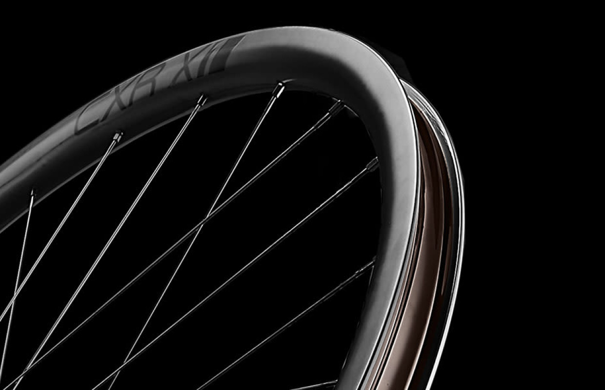 "Hookless tires are a scam": claims a former technical director of Zipp