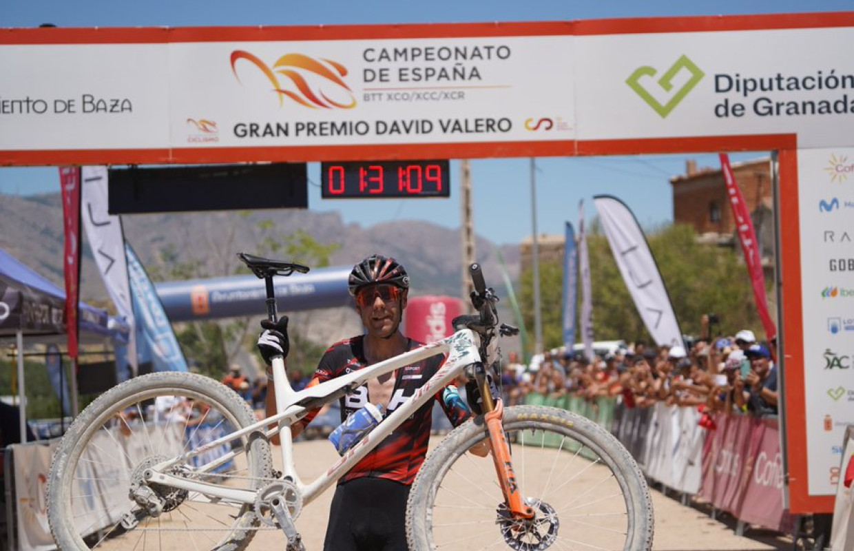 David Valero faz história e conquista seu décimo título espanhol de XCO ...