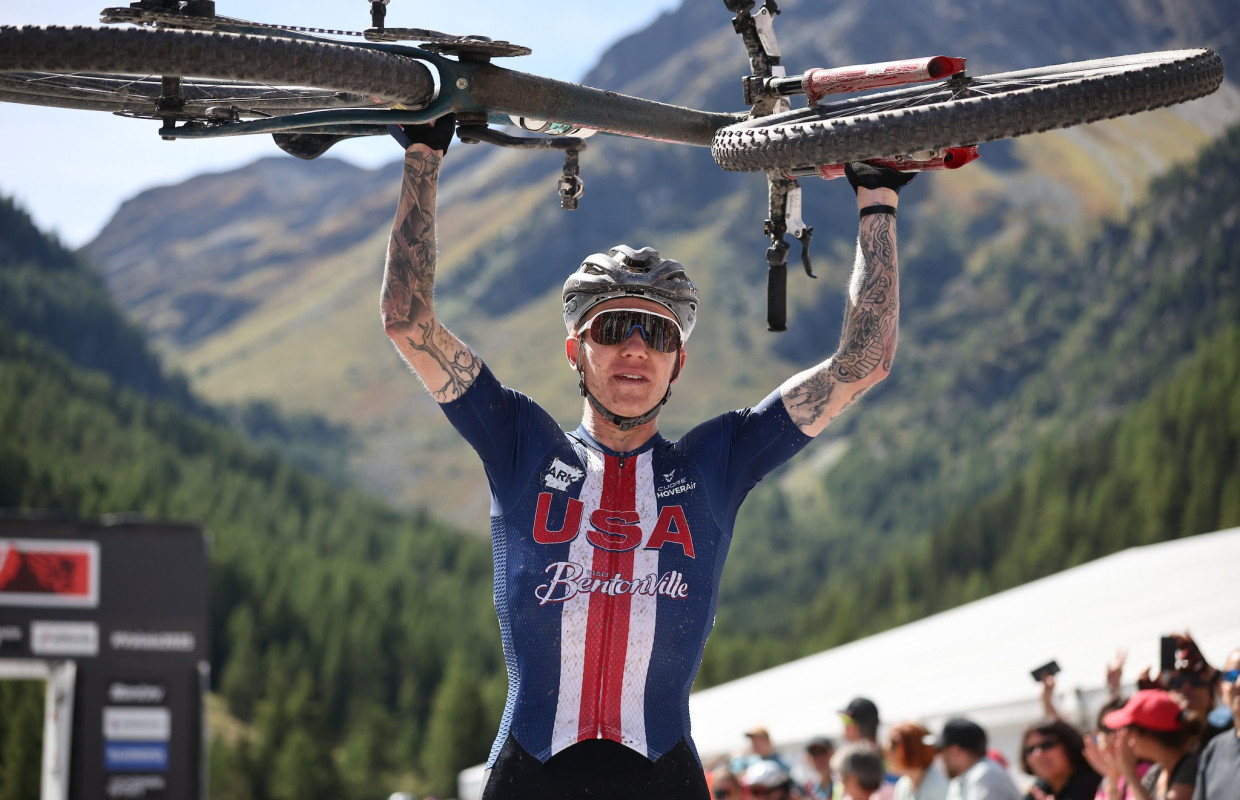 Kate Courtney and Keegan Swenson win the XCM World Championship 2025