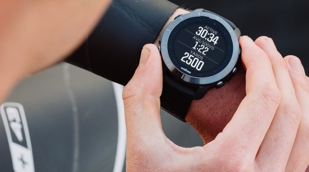 Wahoo presenta su primer smartwatch, el Elemnt Rival