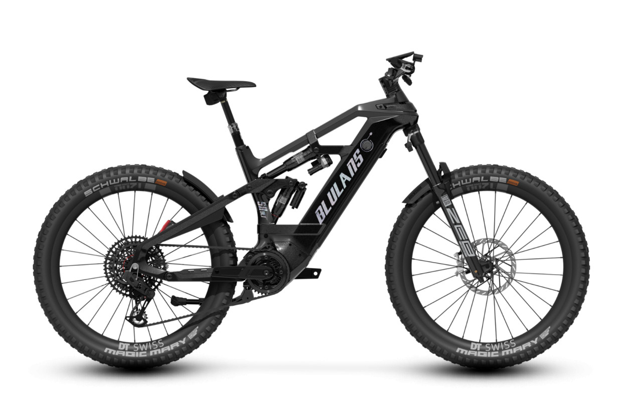 Esta bici cuesta 40.000€, tiene 2 amortiguadores traseros y parece más una broma que una eMTB real