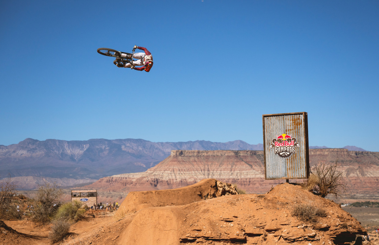 Hayden Zablotny wins the Red Bull Rampage 2025 marked by Adolf Silva's ...
