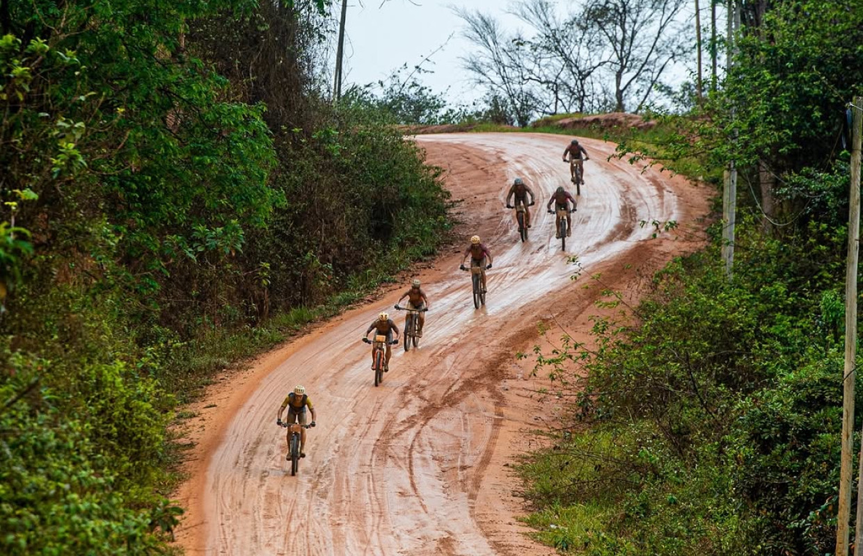 Valero holds onto the lead and faces the final stage with a minimal advantage