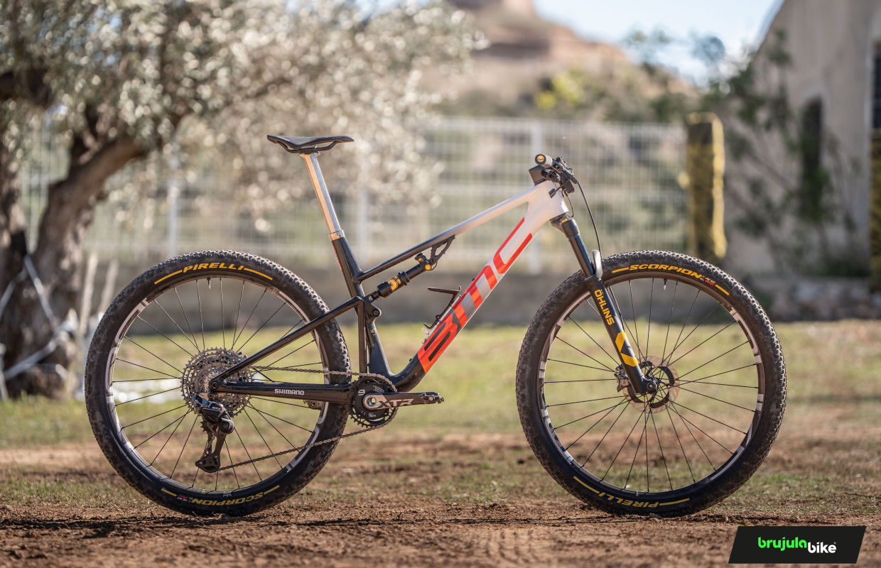 Jordan Sarrau's BMC Fourstroke for this season hides a new development ...