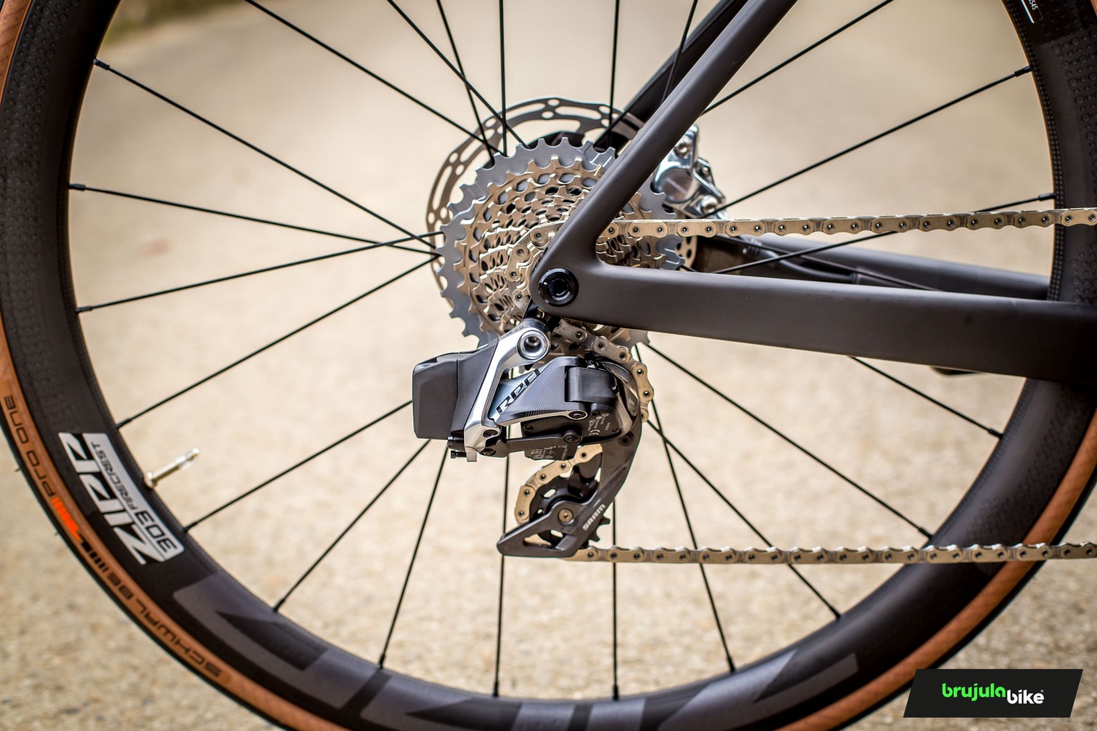 Probamos la Scott Addict RC Ultimate 2021, una bici World Tour ...