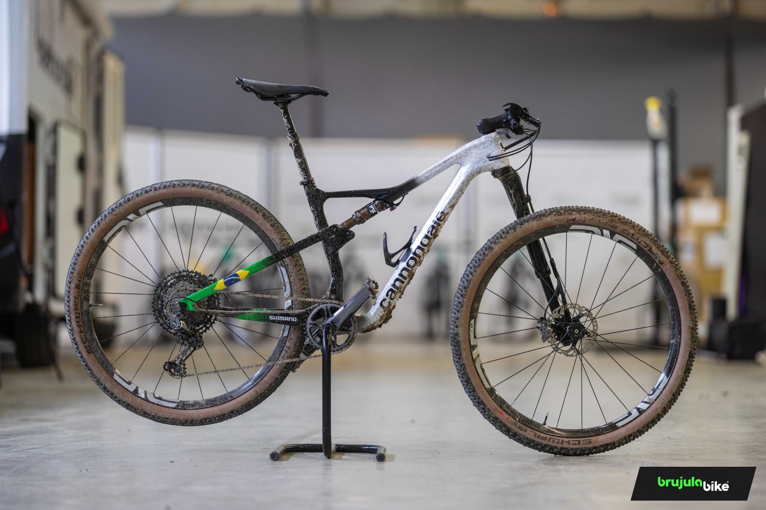 El Cannondale Factory Racing estrena mountain bikes y cambia de color