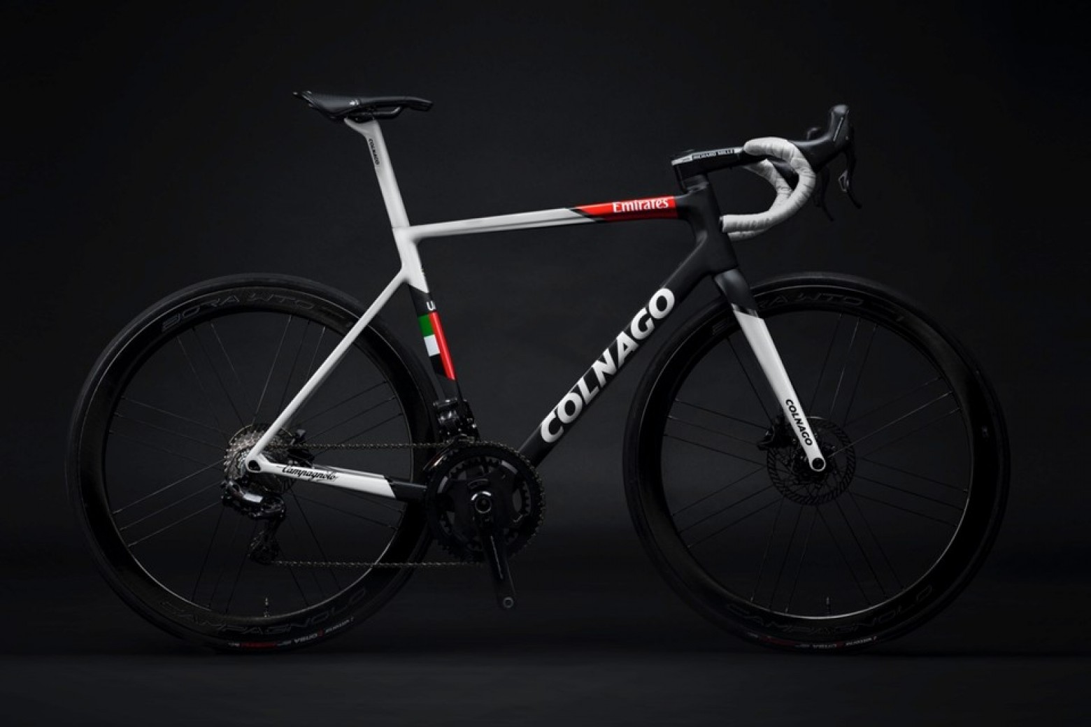 A la venta la Colnago V3Rs réplica con la que Pogacar ha ganado el Tour