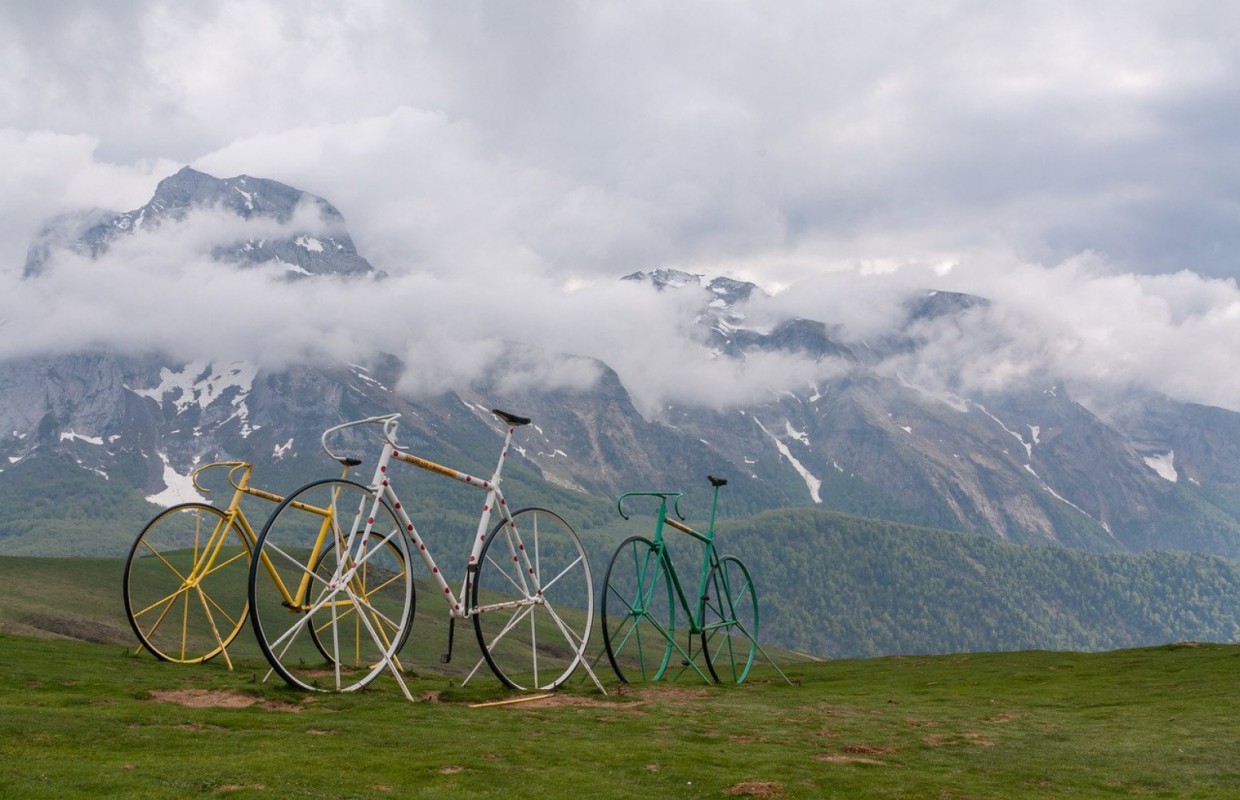 7 cycling passes in the Pyrenees that you shouldn't miss