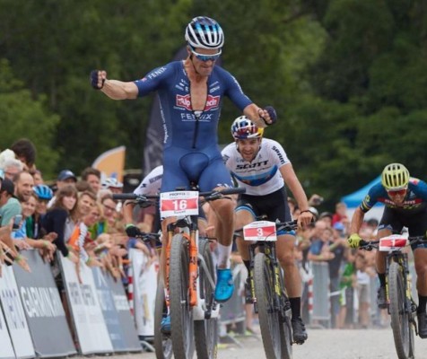 Sam Gaze regresa a lo más alto del MTB a pocos días del Mundial