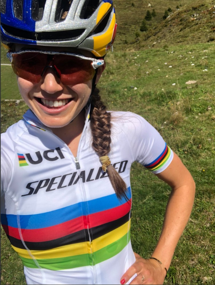 Así es Kate Courtney, todo sobre la Campeona del Mundo XCO y el fichaje ...