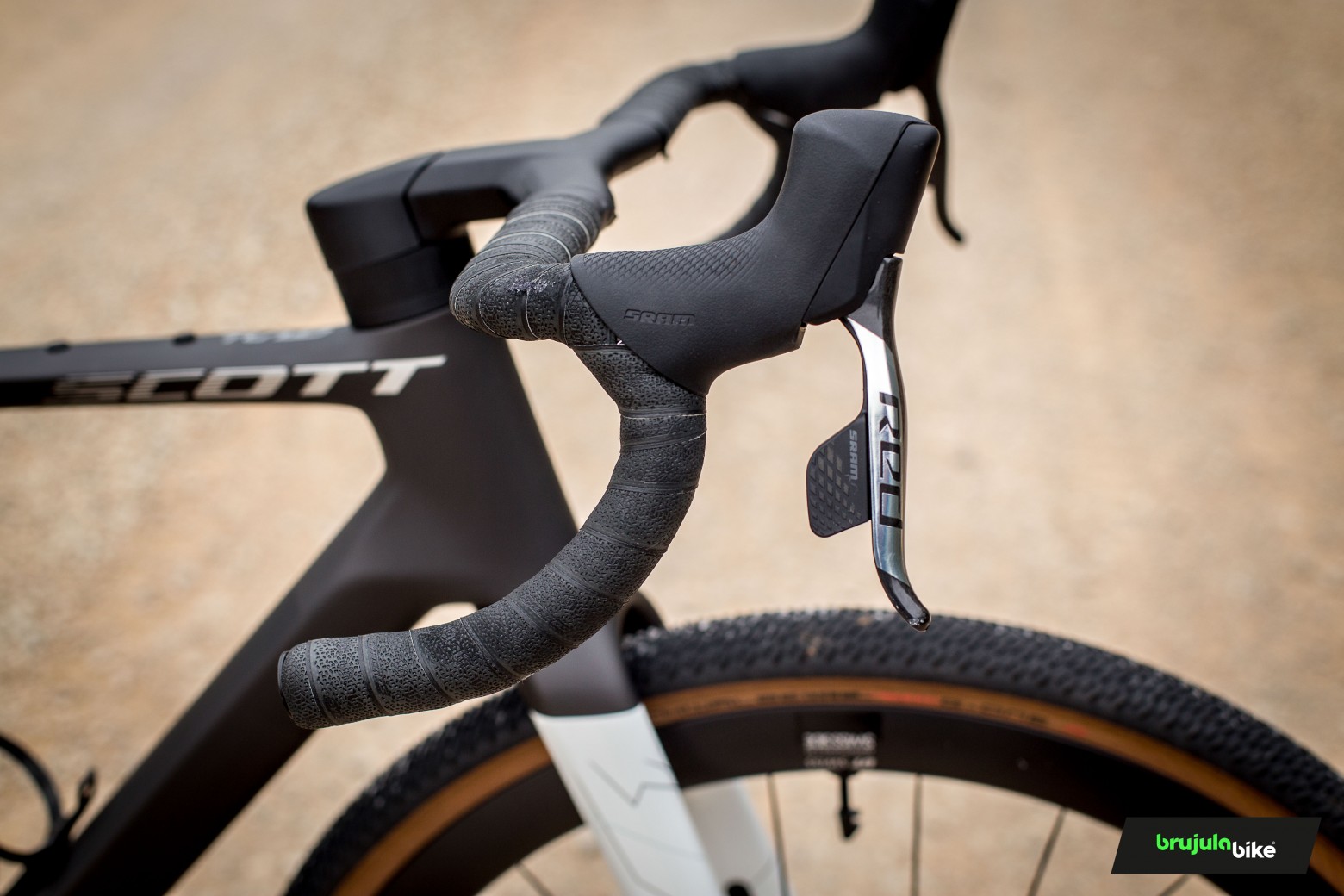 Probamos la Scott Addict Gravel Tuned: integración, velocidad y ...