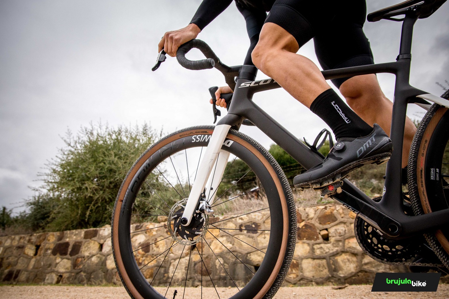 Probamos la Scott Addict Gravel Tuned: integración, velocidad y ...