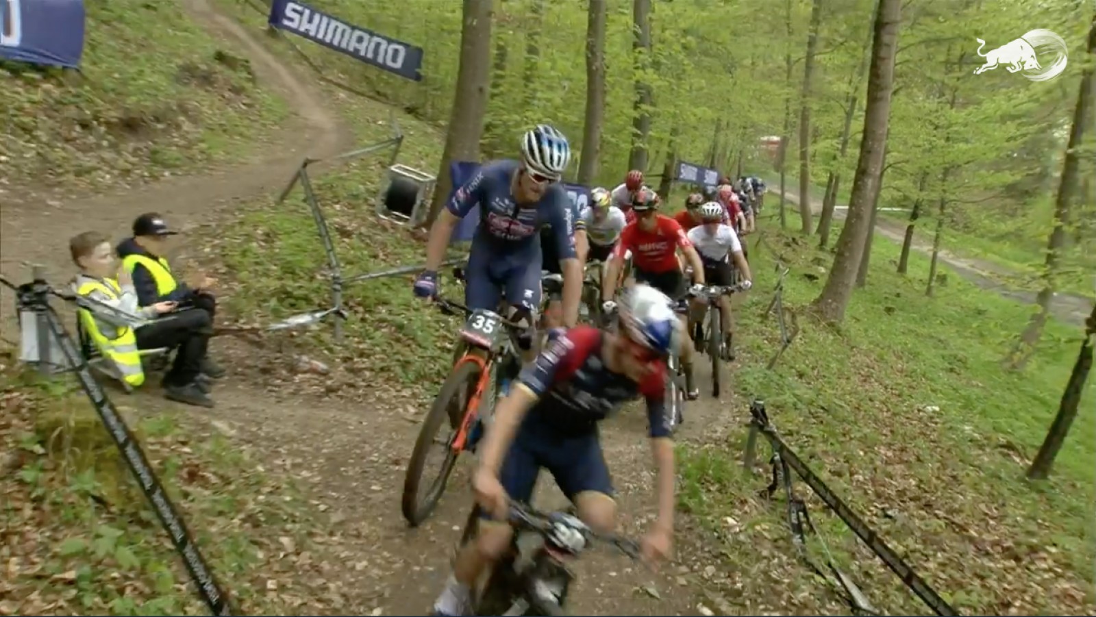 Samuel Gaze rises from his ashes to win the Short Track in Albstadt