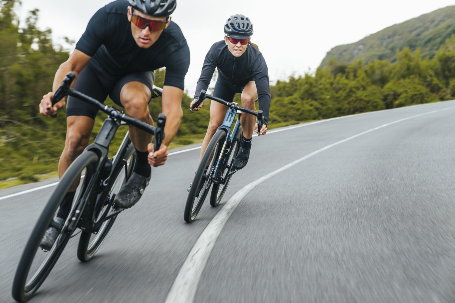 Nueva Rondo RATT CF con geometría ajustable: carretera y gravel en la ...