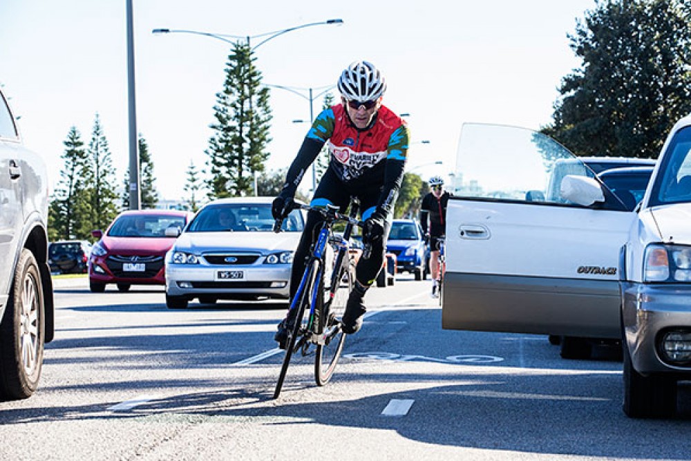 Dooring, ¿qué es y cómo evitarlo?