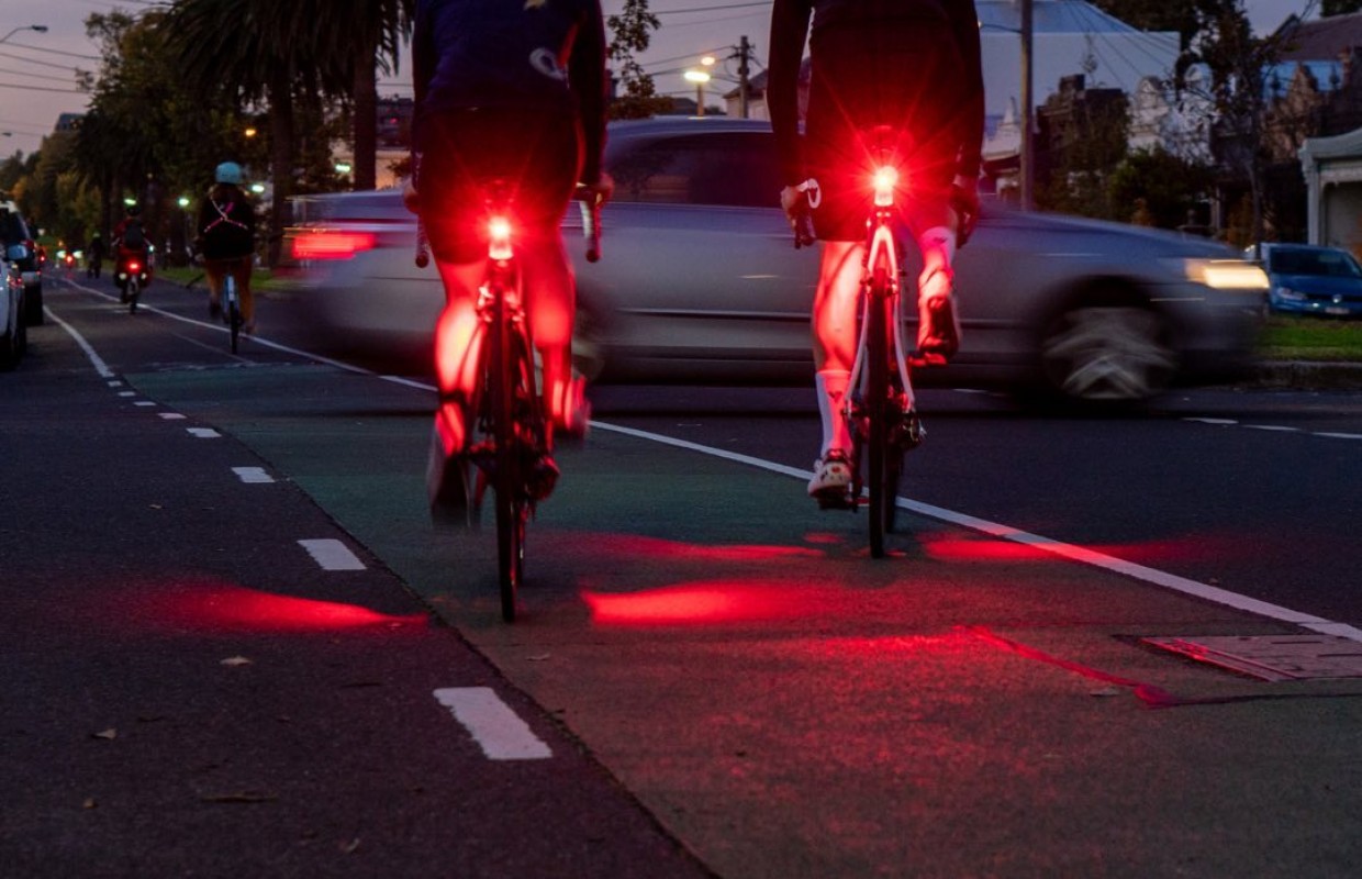 Flock Light, uma luz traseira biomovimento para persuadir os motoristas