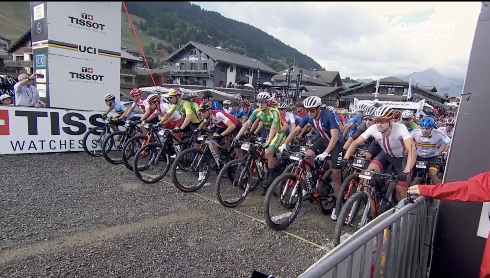 Samuel Gaze gana el Campeonato del Mundo de Short Track 2022