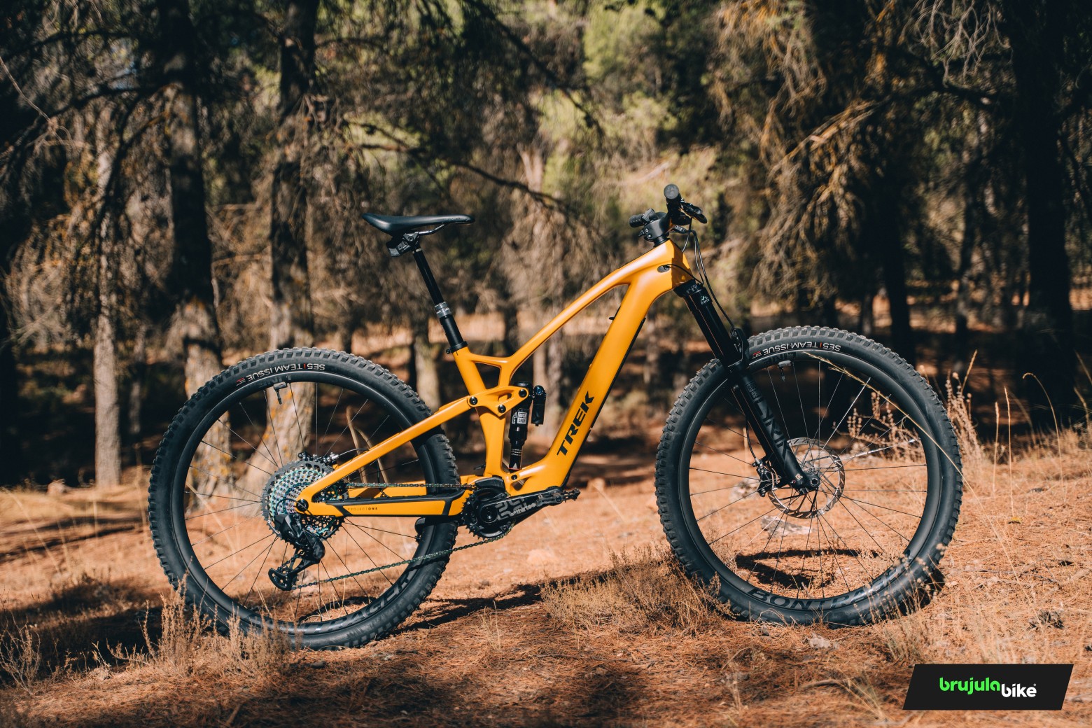 We test the new Trek Fuel EXe 2023: the most natural electric bike of ...