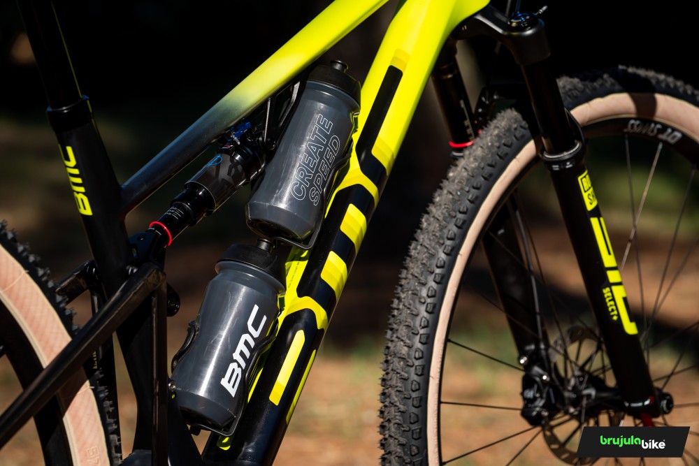 La BMC Fourstroke 2023 llega completamente renovada y con la exclusiva ...