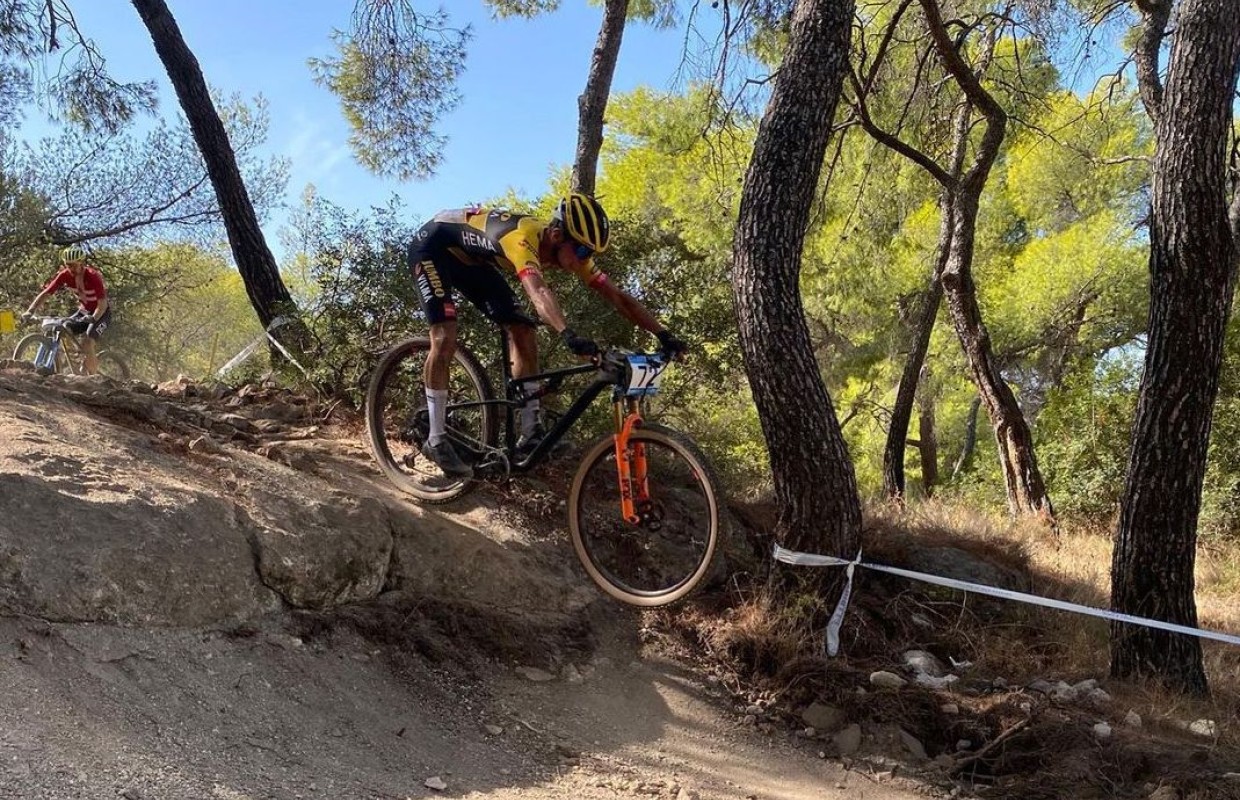 New Cervélo full mountain bike? Milan Vader finishes the season on a ...