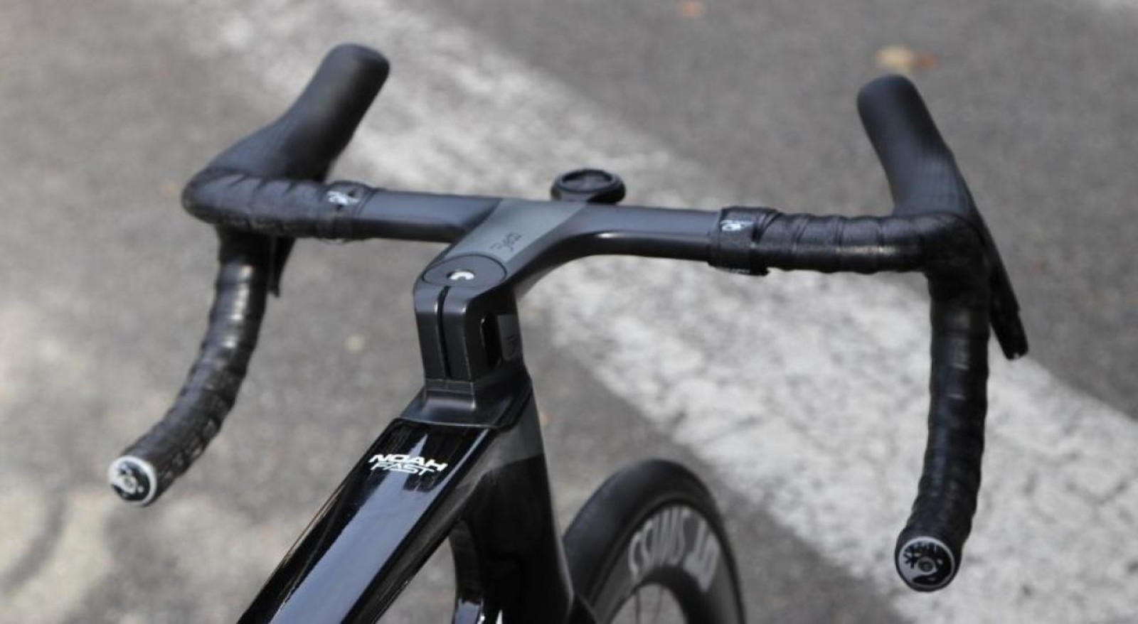 How to correctly place the levers on your road bike