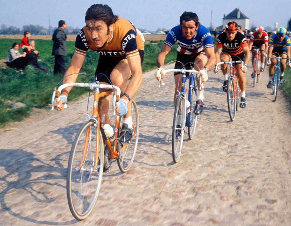 Los 10 maillots más icónicos de la historia del ciclismo
